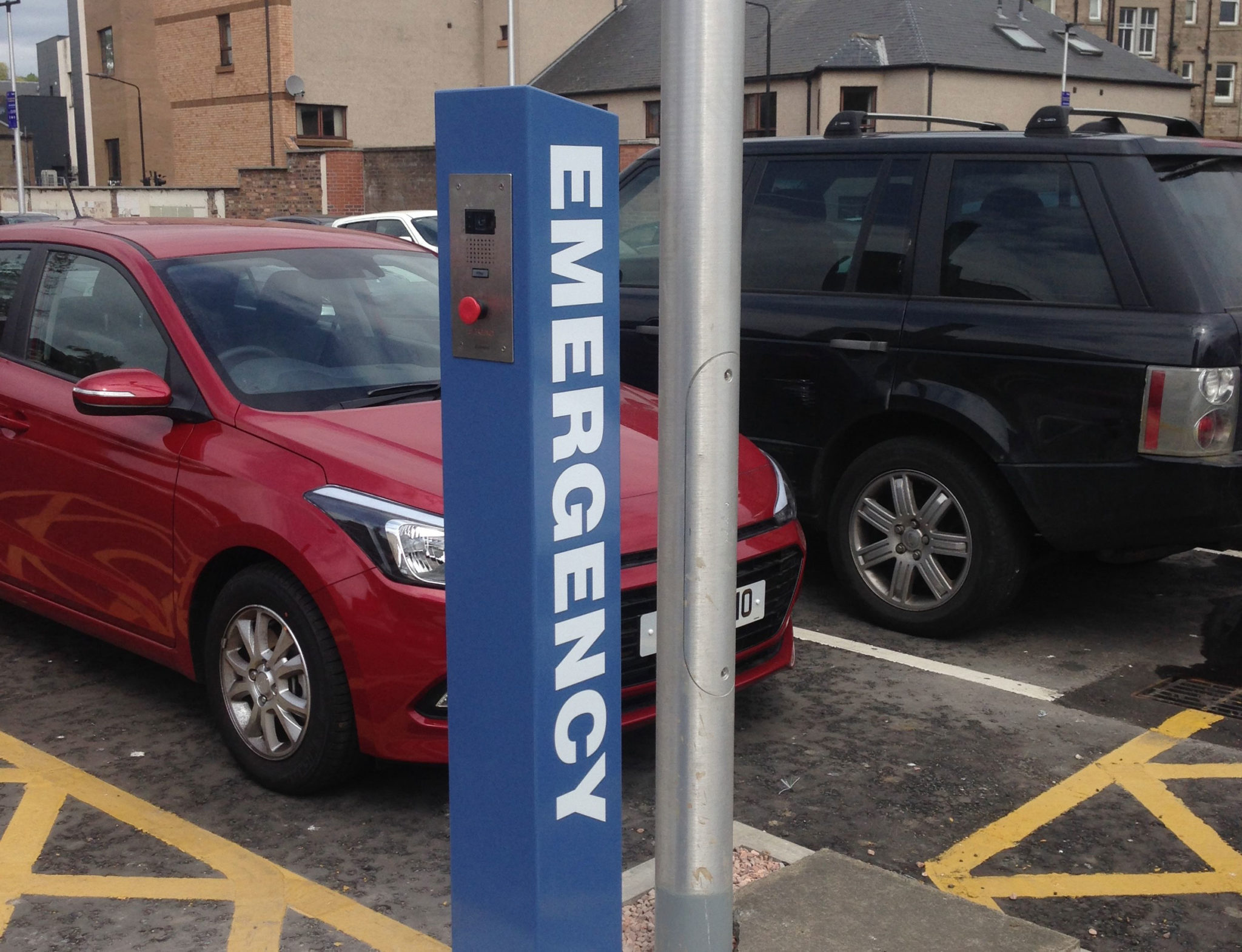 Dundee University Calls For Help From Aiphone - AIPHONE UK - Audio ...